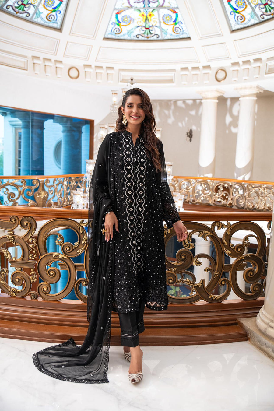 Chikankari Suits & Dresses Collection for Women Online in Pakistan ...